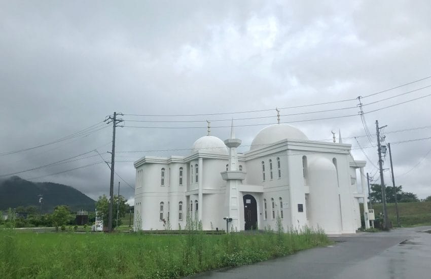 Daftar 11 Masjid Di Jepang Yang Wajib Dikunjungi | TANOGAIDO